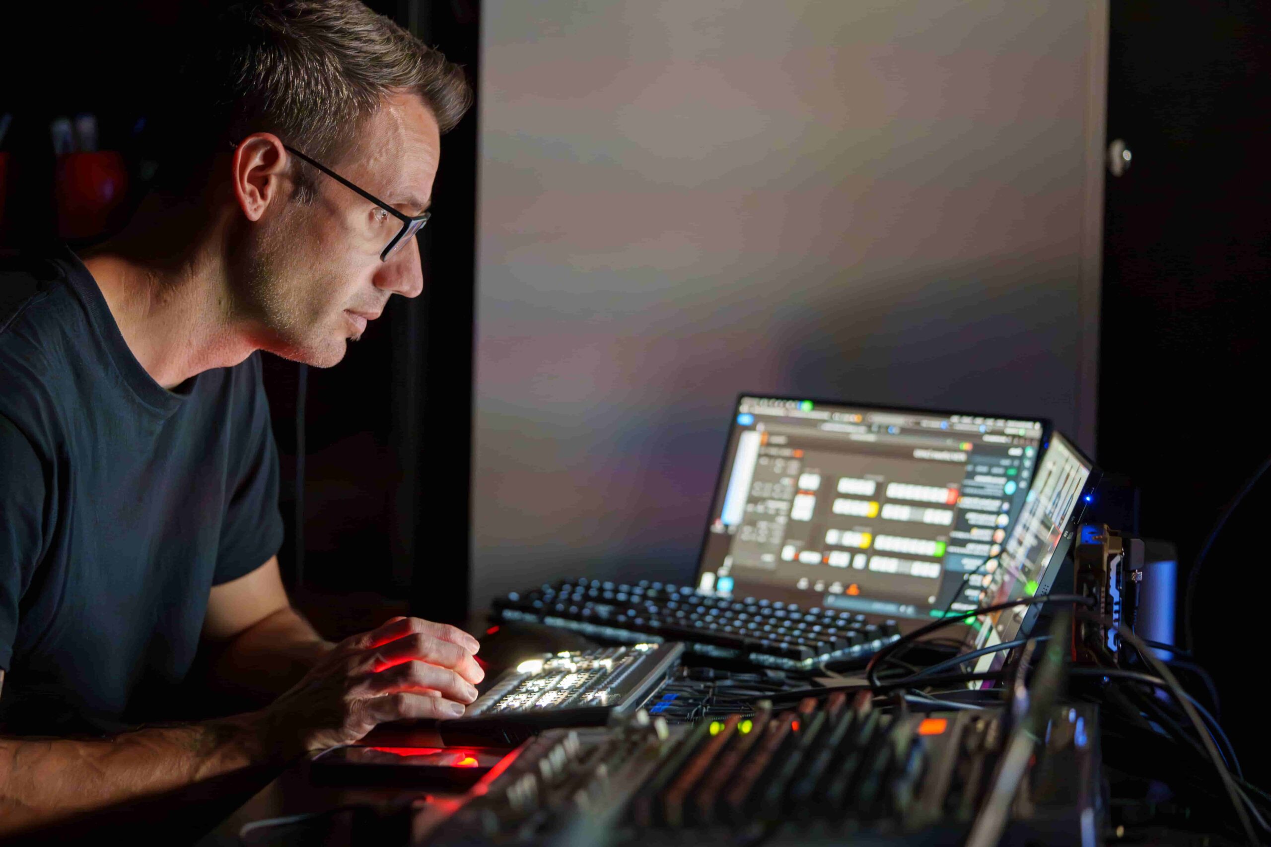 Grave, Edite e Impressione: O Guia Definitivo para Vídeos no Celular - Top 200 Apps